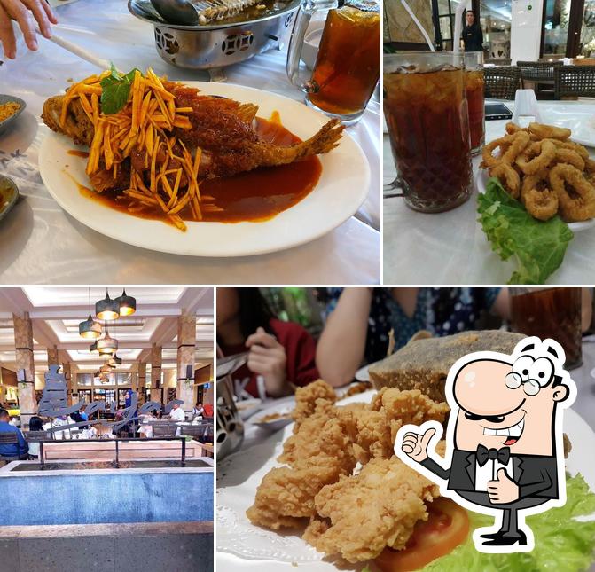 Layar Seafood & Ikan Bakar Pesanggrahan restaurant, West Jakarta ...