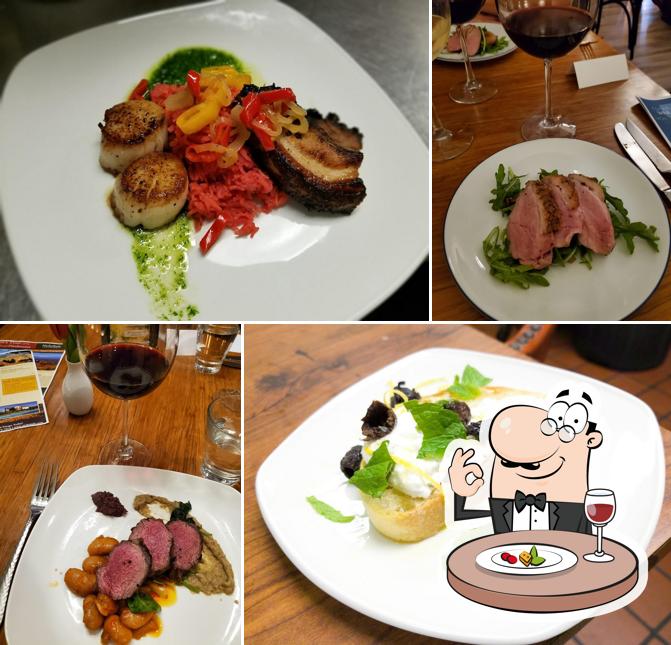Top 5 restaurants with chicken in Plum, february 2025 - Restaurant Guru