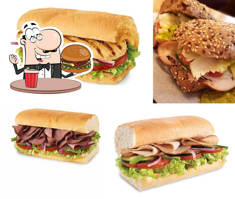 Subway cafe, Dubai, Hudaiba Awards Building - Restaurant menu and reviews