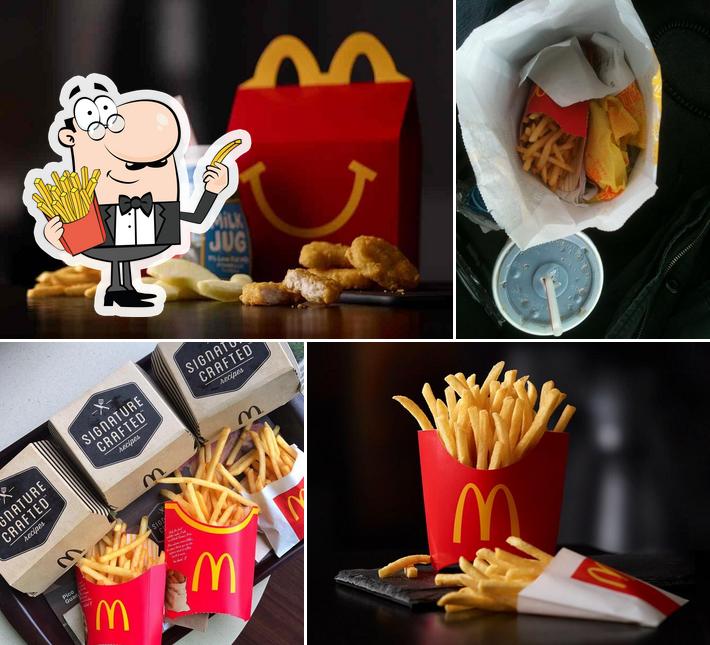 McDonald's, 143 E Foothill Blvd in Arcadia - Restaurant menu and reviews
