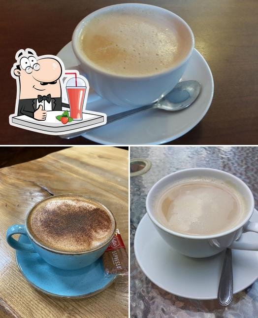 Wrappers Cafe Bar, Manchester - Restaurant menu, prices and reviews