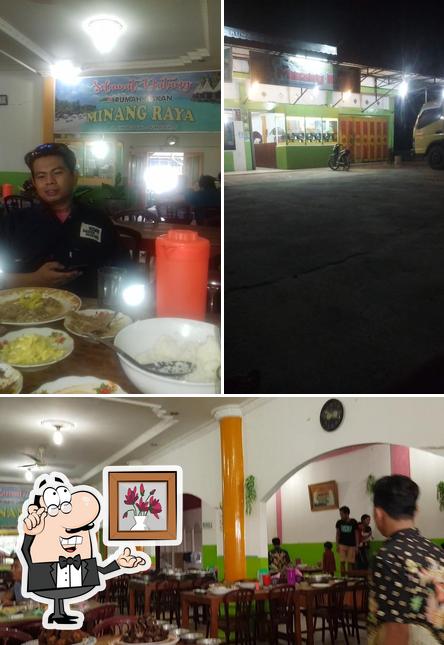 RM.MINANG RAYA restaurant, Indonesia, Jalan Lintas Duri - Dumai ...