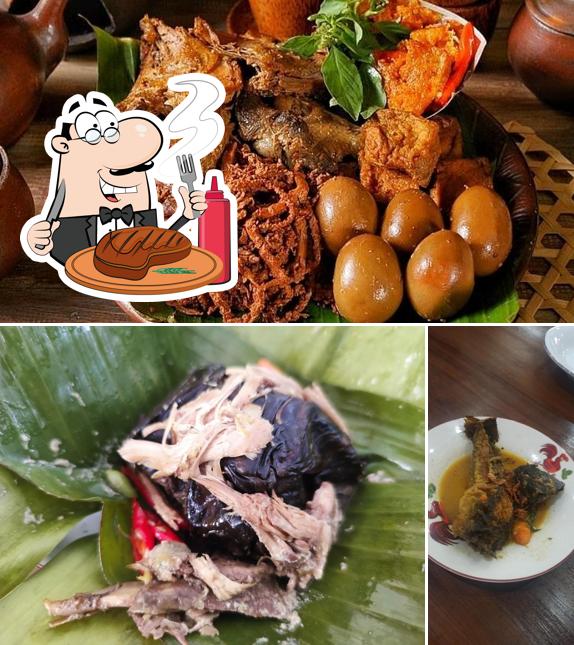 Gudeg Manggar Luweng Kayu restaurant, Godean - Restaurant menu and reviews