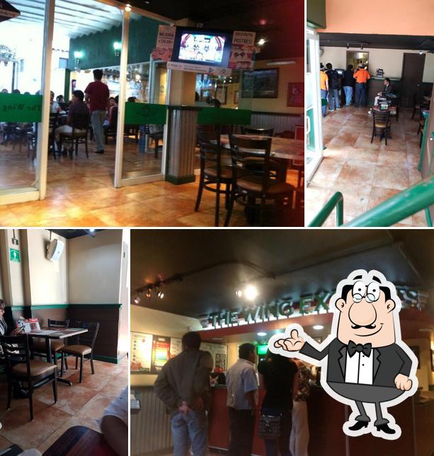 Wingstop restaurant, Mexico City, Calle Riobamba 640 - Restaurant menu ...