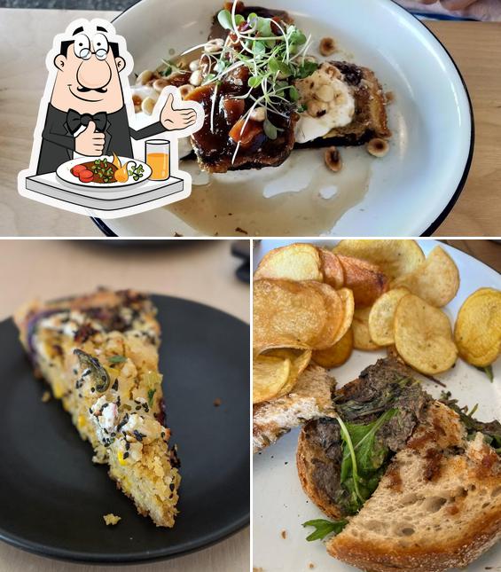 Scroggin Coffee and Eatery, Wanaka - Restaurant menu, prices and reviews
