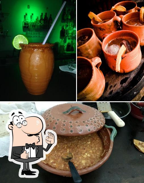 Clasicos 68 Sport Bar & Jarritos, Manzanillo