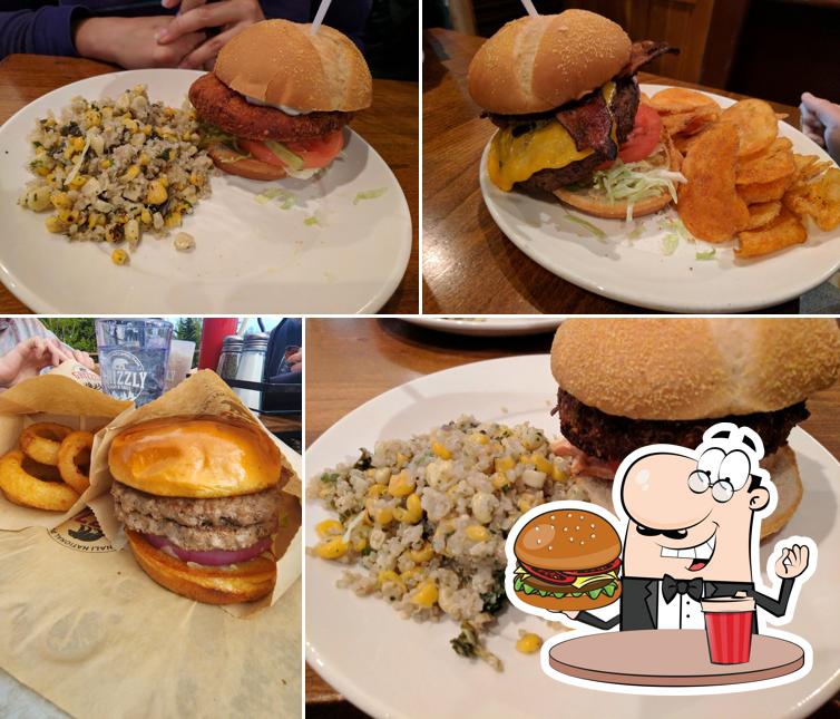 Grizzly Burger in McKinley Park - Restaurant reviews