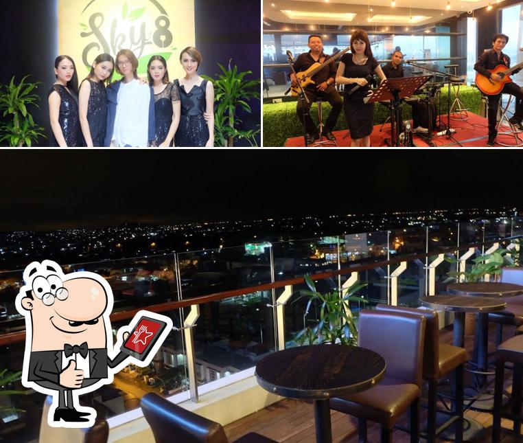SKY 8 Rooftop Bar, Batam - Restaurant reviews