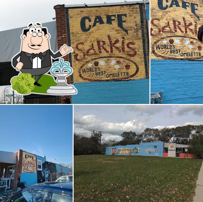 Sarkis Cafe, 2632 Gross Point Rd in Evanston - Restaurant menu and reviews