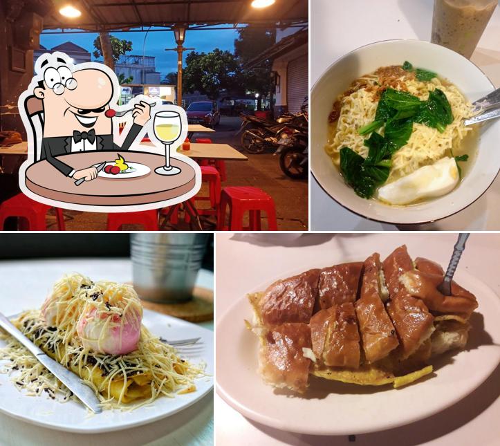 Roti Bakar 88 Granada Square BSD, South Tangerang - Restaurant menu ...