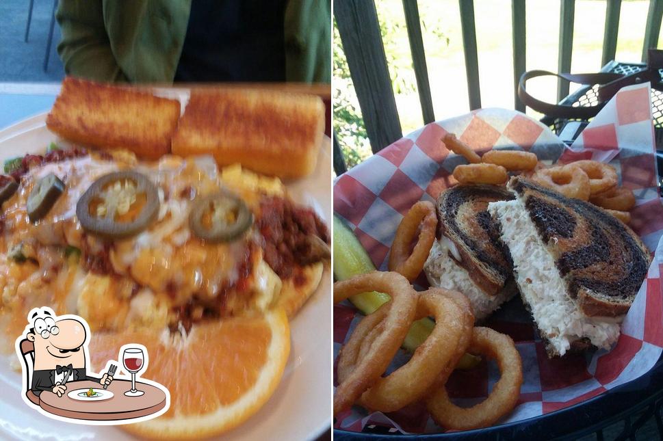 Valley Grille, Mashpee - Restaurant menu, prices and reviews