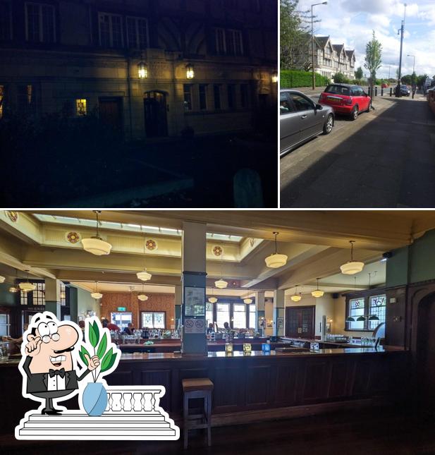 The Racecourse Hotel in Salford - Restaurant reviews
