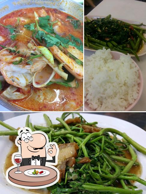 Charoen Thai Phochana restaurant, Bangkok - Restaurant reviews