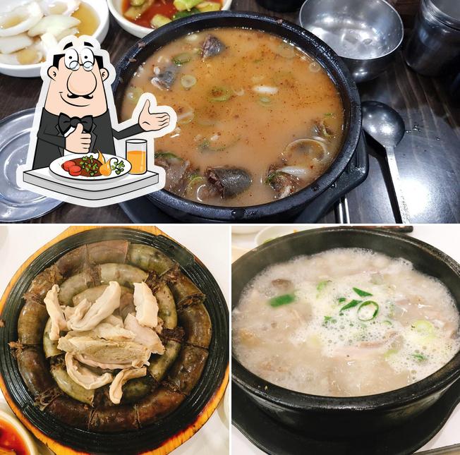 병천전통순대 restaurant, Cheonan-si, 동남구 목천읍 운전리 220-3번지 1층 무지개식당 천안시 충청남도 KR ...