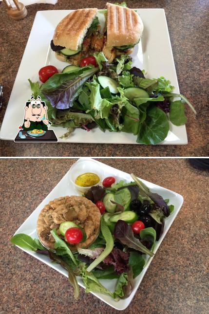 Rosinka, 2509 Rice Blvd in Houston - Restaurant menu and reviews