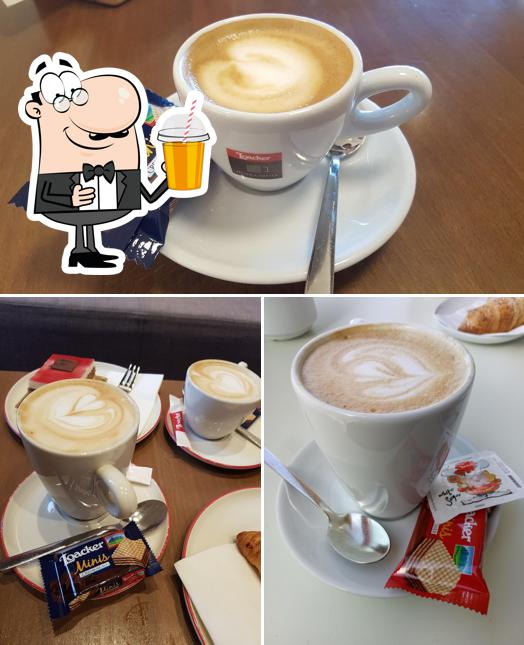 Loacker Café Bozen Twenty cafe, Bolzano, Via G. Galilei - Restaurant ...