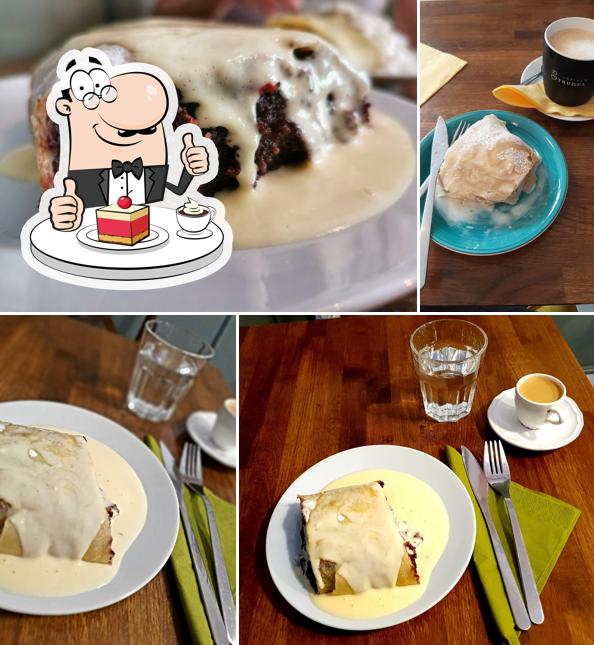 Artisan Strudel, Kraków - Restaurant menu, prices and reviews