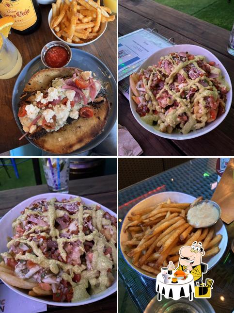 Malibu Barbie Cafe in Chicago - Restaurant menu and reviews