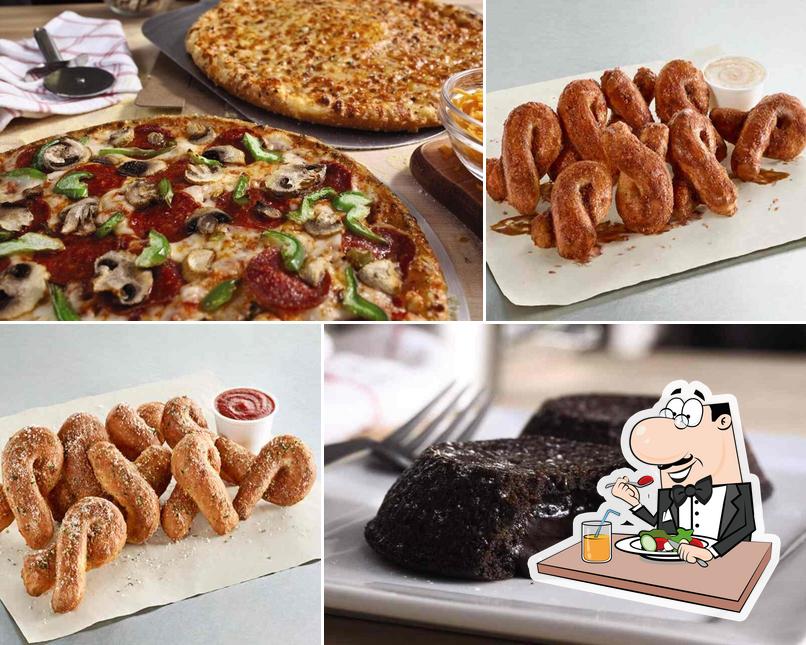 Domino's Pizza, 4 Jerome Dr in Dover - Restaurant menu and reviews