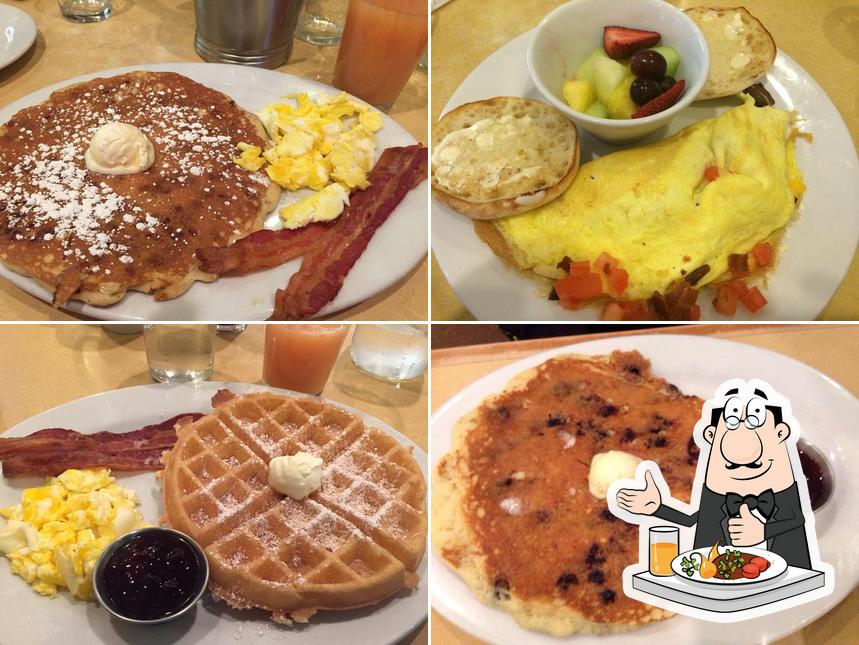 First Watch, Des Peres - Restaurant menu, prices and reviews