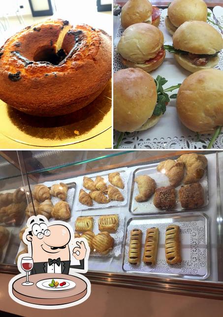 Deluxe Coffee Bar, Polignano A Mare - Restaurant reviews
