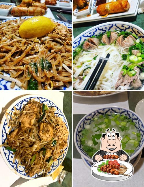 Ruam Mit Thai + Lao Cuisine, Saint Paul - Restaurant menu, prices and ...