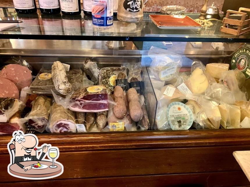 Latteria Trastevere pub & bar, Rome, Vicolo della Scala - Restaurant ...