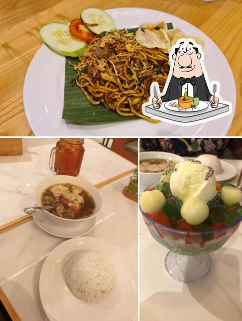 Chop Buntut Cak Yo restaurant, West Jakarta, Taman Anggrek - Restaurant ...