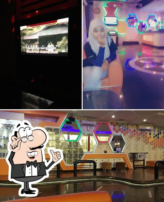 Inul Vizta pub & bar, Surabaya, Surabaya Town Square - Restaurant reviews