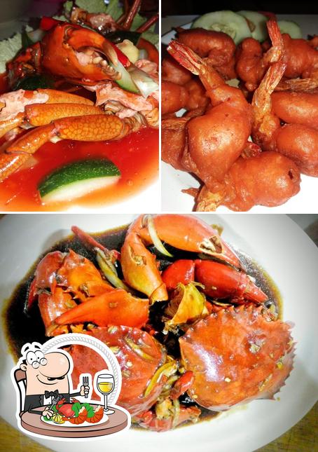 Amole Cafe - Kawasan MegaMas, Manado - Restaurant reviews