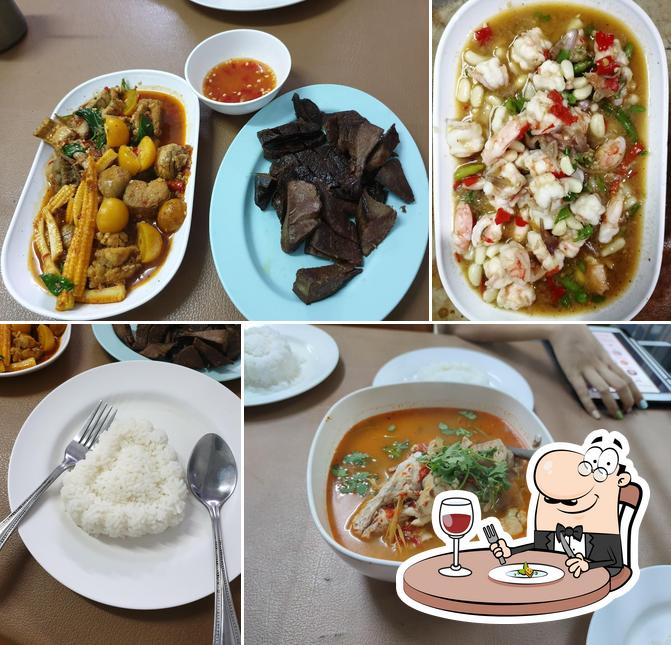 Ibrahim Muslim Food, Bangkok - Restaurant menu, prices and reviews