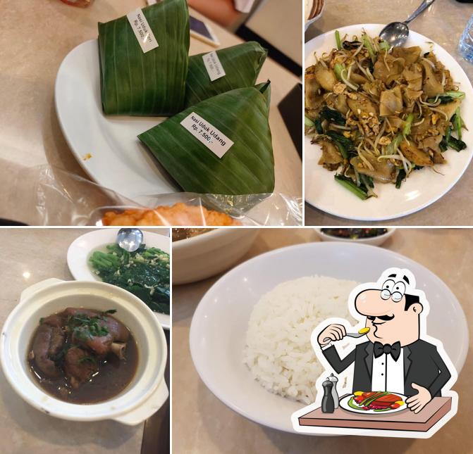Ta Chia restaurant, Jakarta, Jl. Pluit Karang Indah Timur Blok O VIII ...