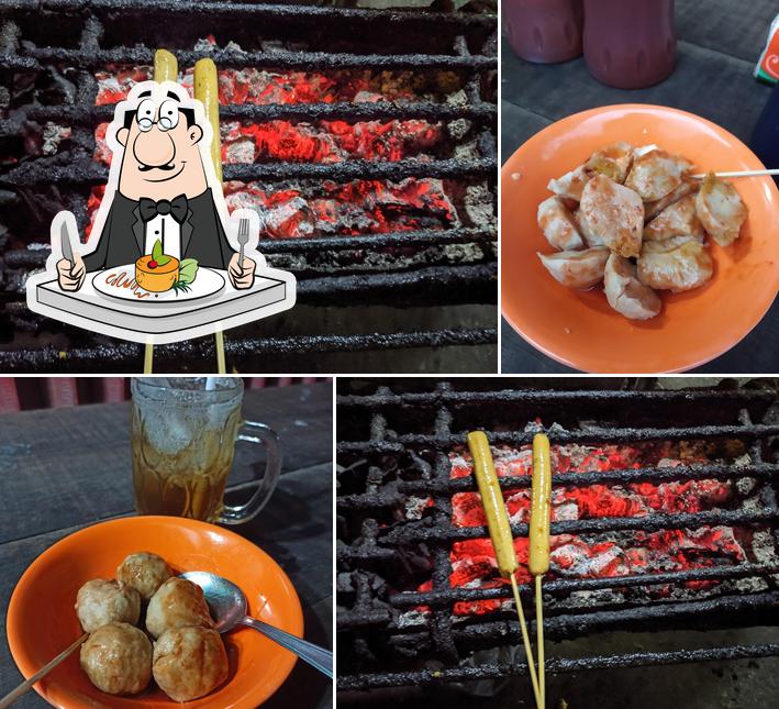 Pentol tusuk paman lamiyo ( solo berseri ) restaurant, Lanjas ...