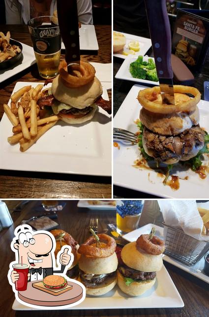 New England's Tap House Grille in Hooksett - Restaurant menu and reviews
