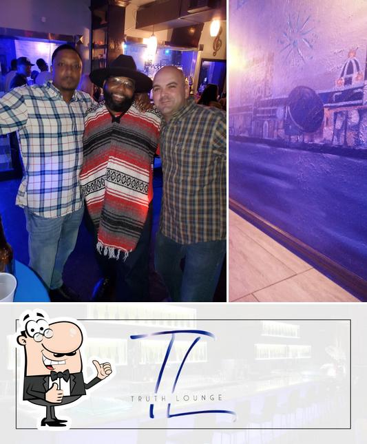Truth Lounge in New Orleans - Restaurant reviews