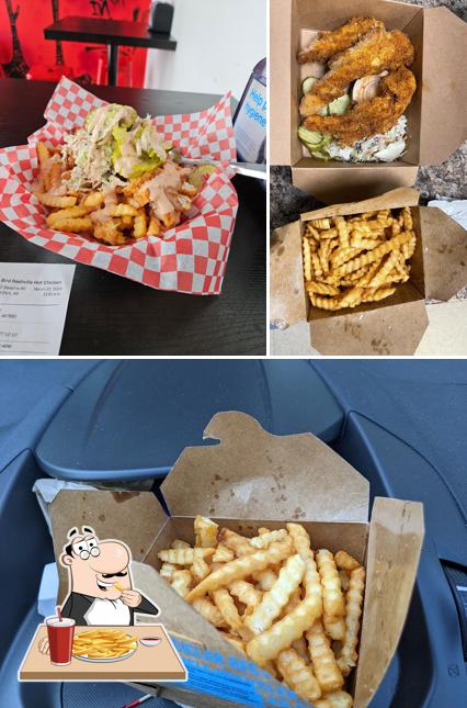 Flirty Bird Nashville Hot Chicken, Sherwood Park - Restaurant menu, prices and reviews