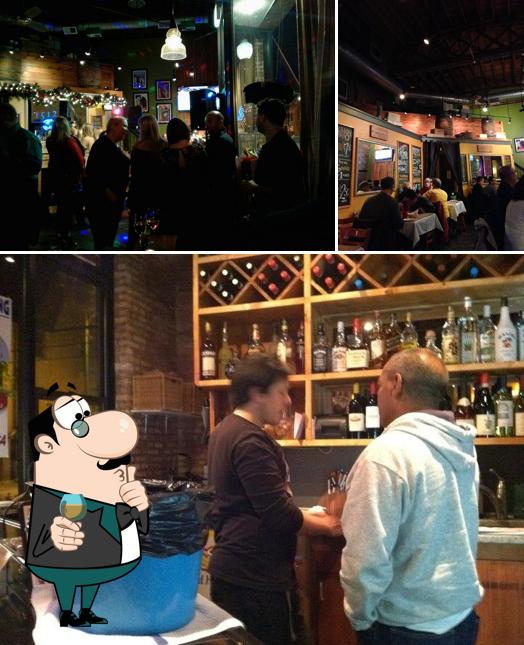 Ranalli's of Andersonville, 1512 W Berwyn Ave in Chicago - Restaurant ...