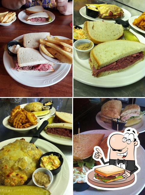 Gus's Restaurant & Tavern in New Windsor - Restaurant menu and reviews