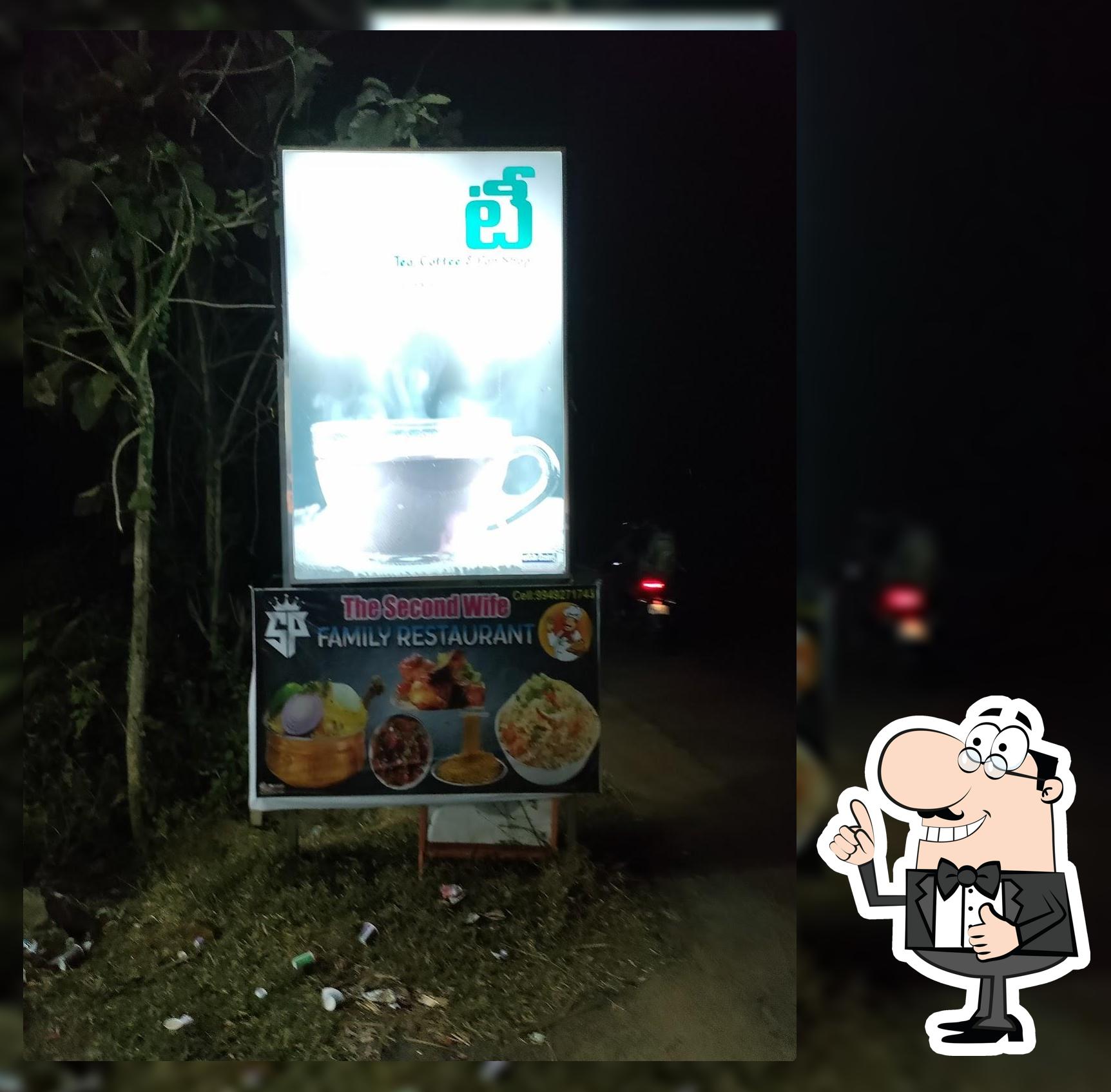 The second wife, India, JMRC+J5 - Restaurant reviews