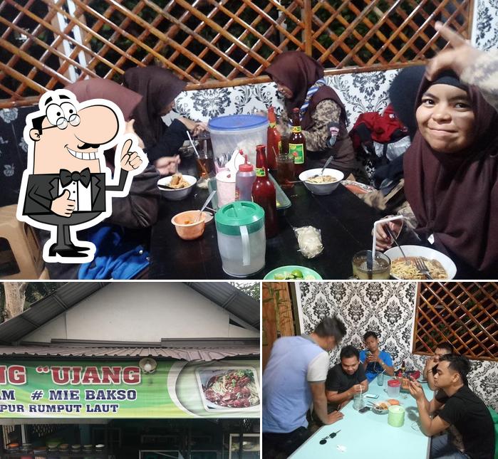 Mie Ayam,Bakso & Es Campur Rumput Laut restaurant, Indonesia ...