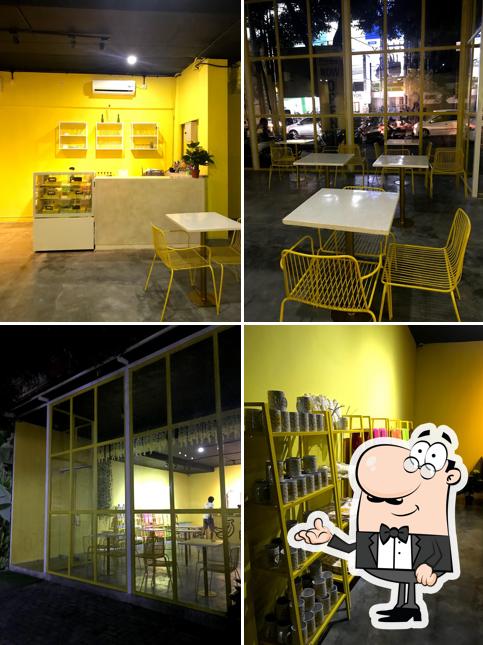 BANANA STUDIO cafe, Kuta Selatan - Restaurant menu and reviews