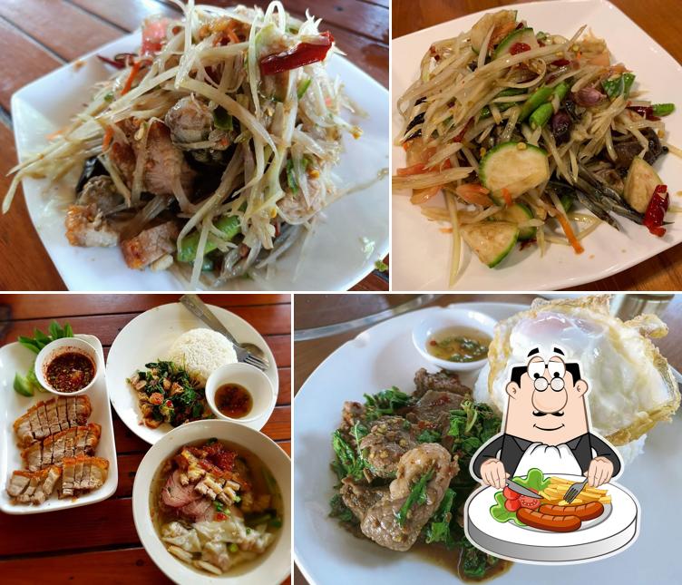 Best roasted chicken in Huai Kapi restaurants, spring 2024 - Restaurant Guru