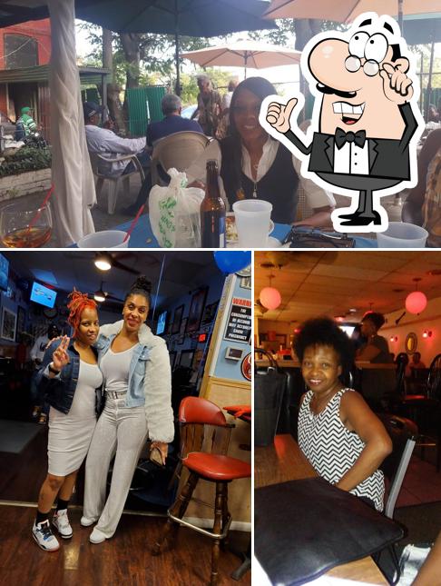 The Grand Zodiac Lounge, St. Louis - Restaurant menu, prices and reviews