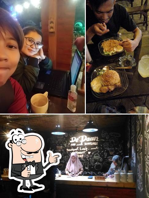 De' Daun Cafe, Lumajang - Restaurant reviews