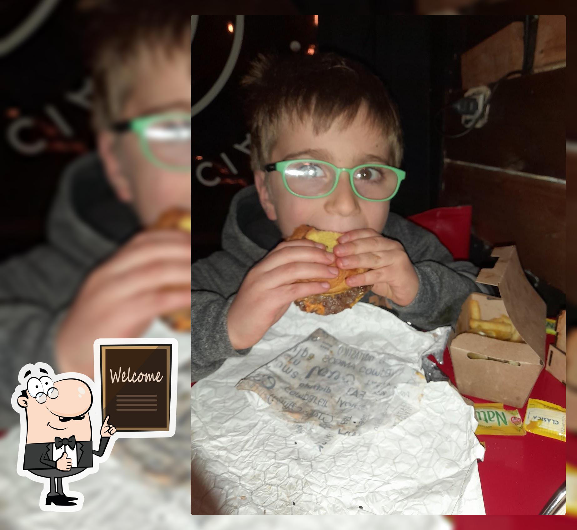 Chicks restaurant, Balcarce, C. 24 N° 566 - Restaurant reviews