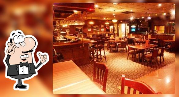Back 9 Bar and Grill in Williamsburg