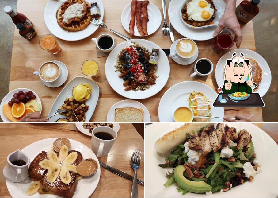 Yolk - Marina City, 340 N State St in Chicago - Restaurant menu and reviews