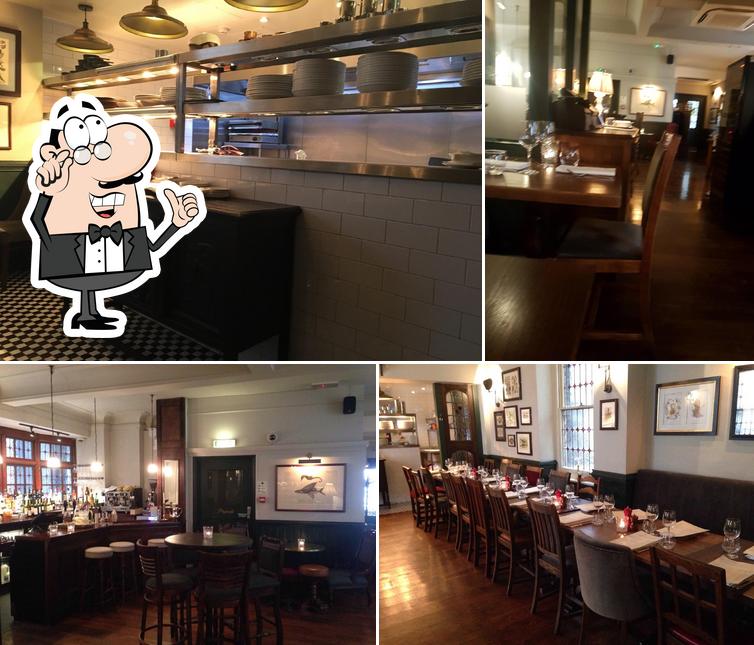 The George Pub & Restaurant, 1st Floor 213 The Strand Temple in London ...