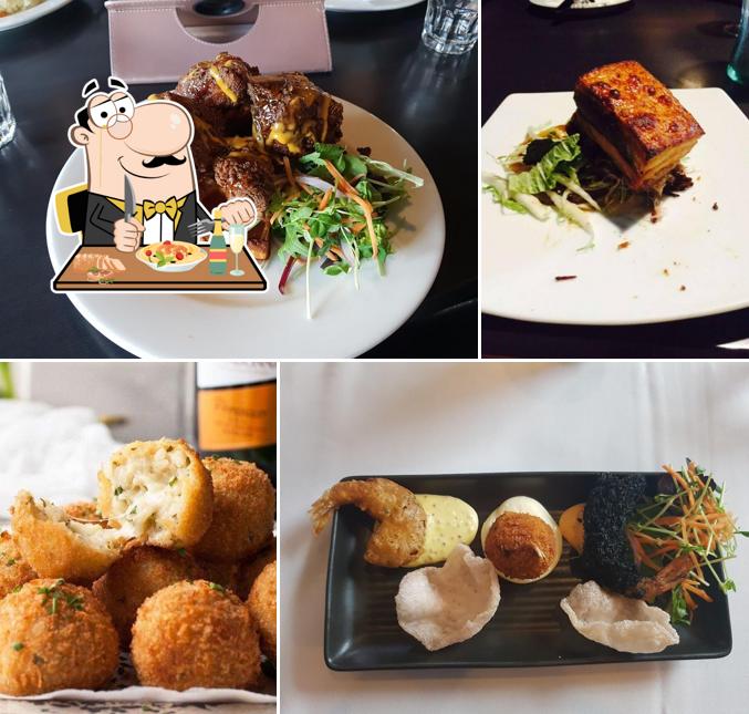 Char’d Steakhouse, 170 Brisbane Rd in Booval - Restaurant menu and reviews