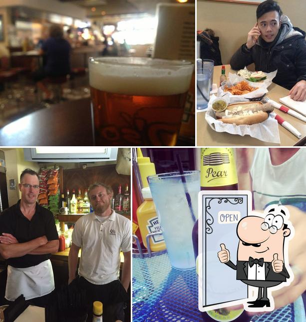 Blue Moon Bar & Grill in Madison - Restaurant menu and reviews